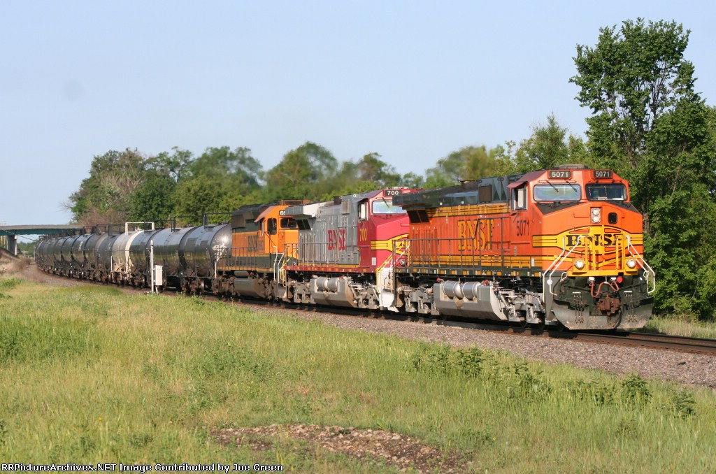 BNSF 5071